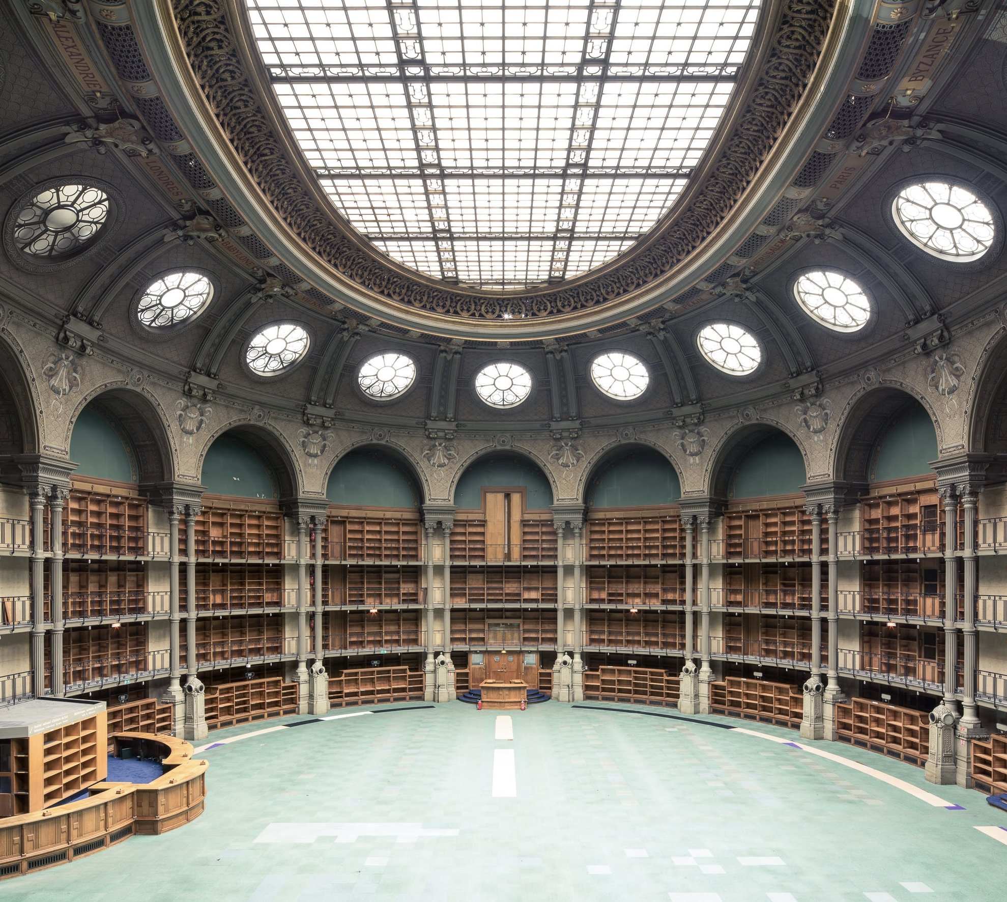 Timeless Beauty: The Most Enchanting Libraries in Paris — Thibaud Poirier