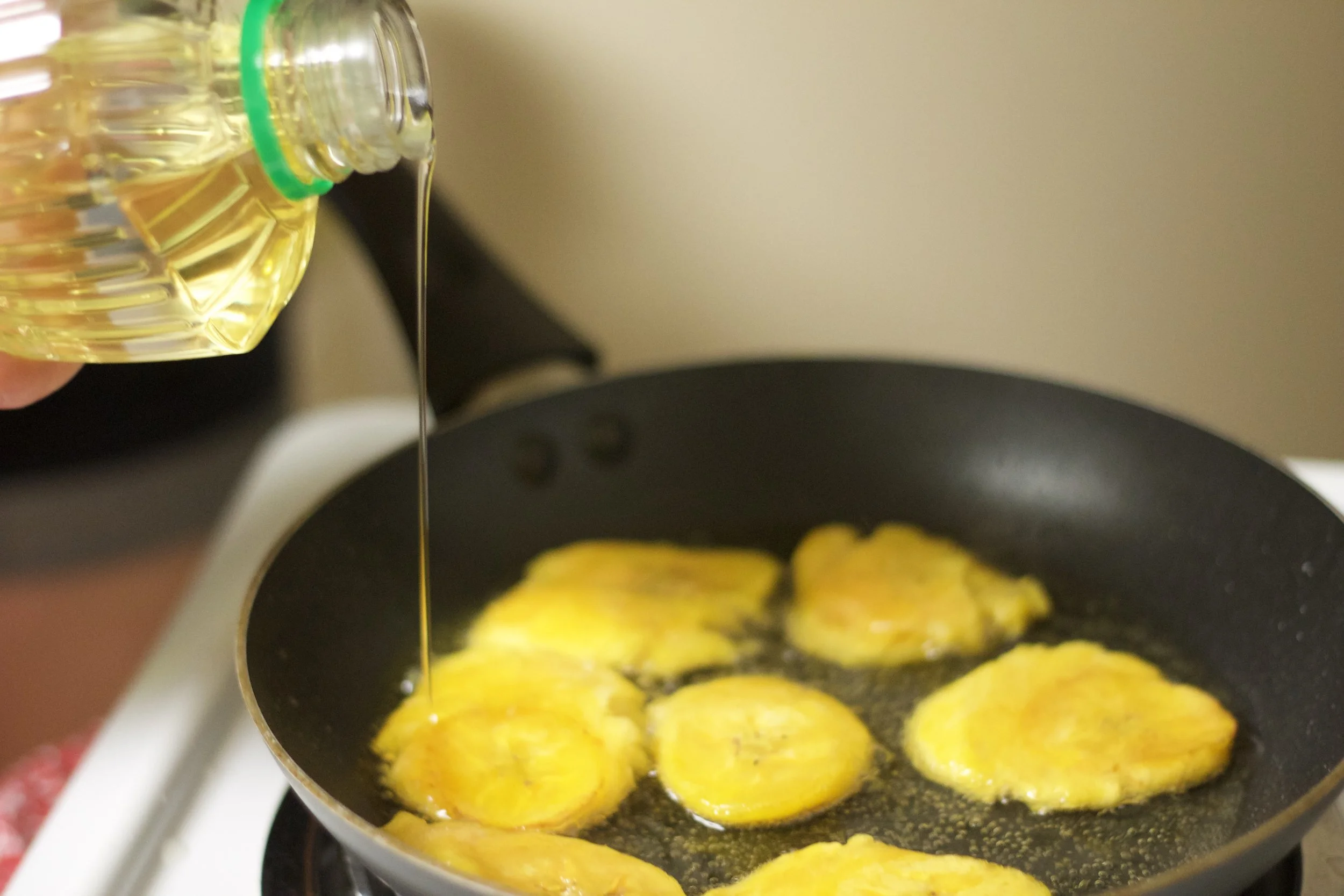 How to Make Patacones (Panamanian-style plantains recipe) — Few for Change