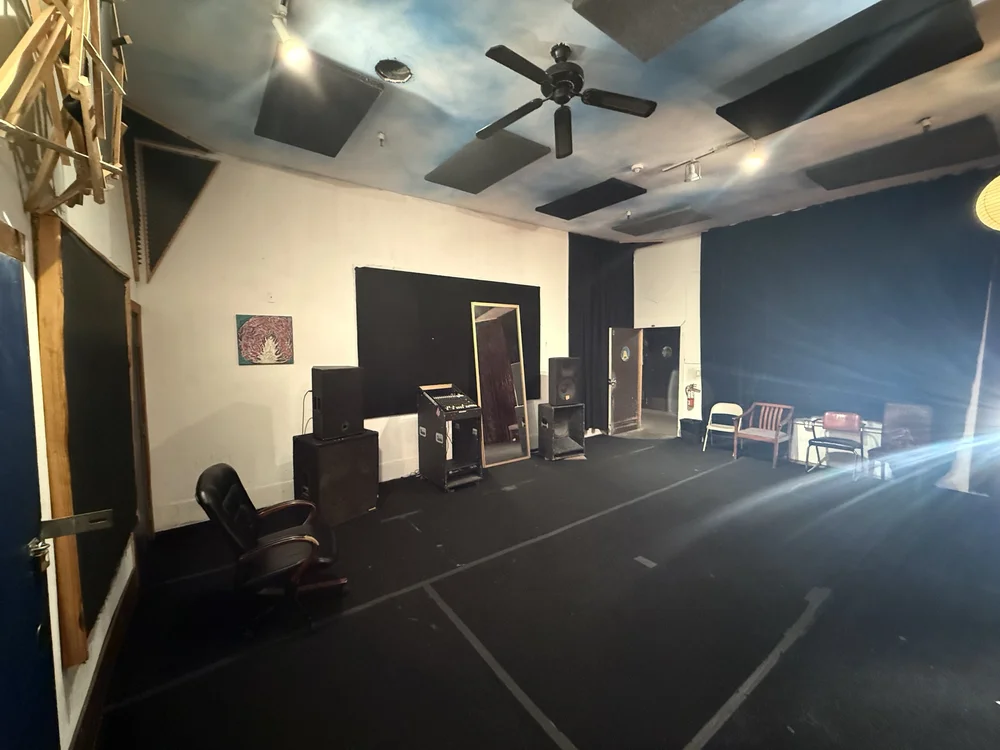 Hourly Studios — Soundwave Studios