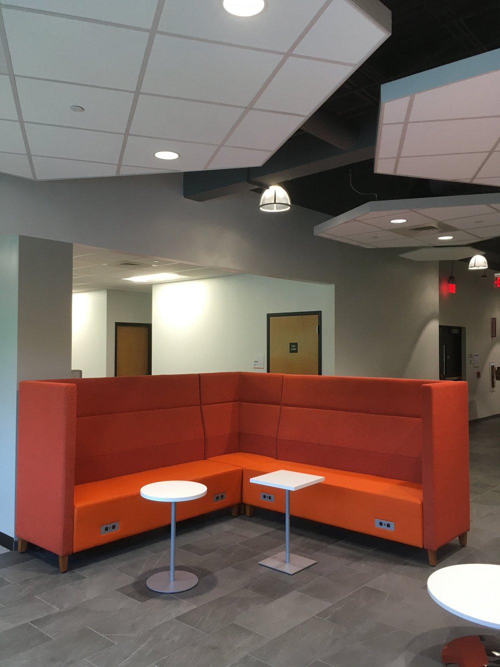 How open-concept workplace design helps increase collaboration