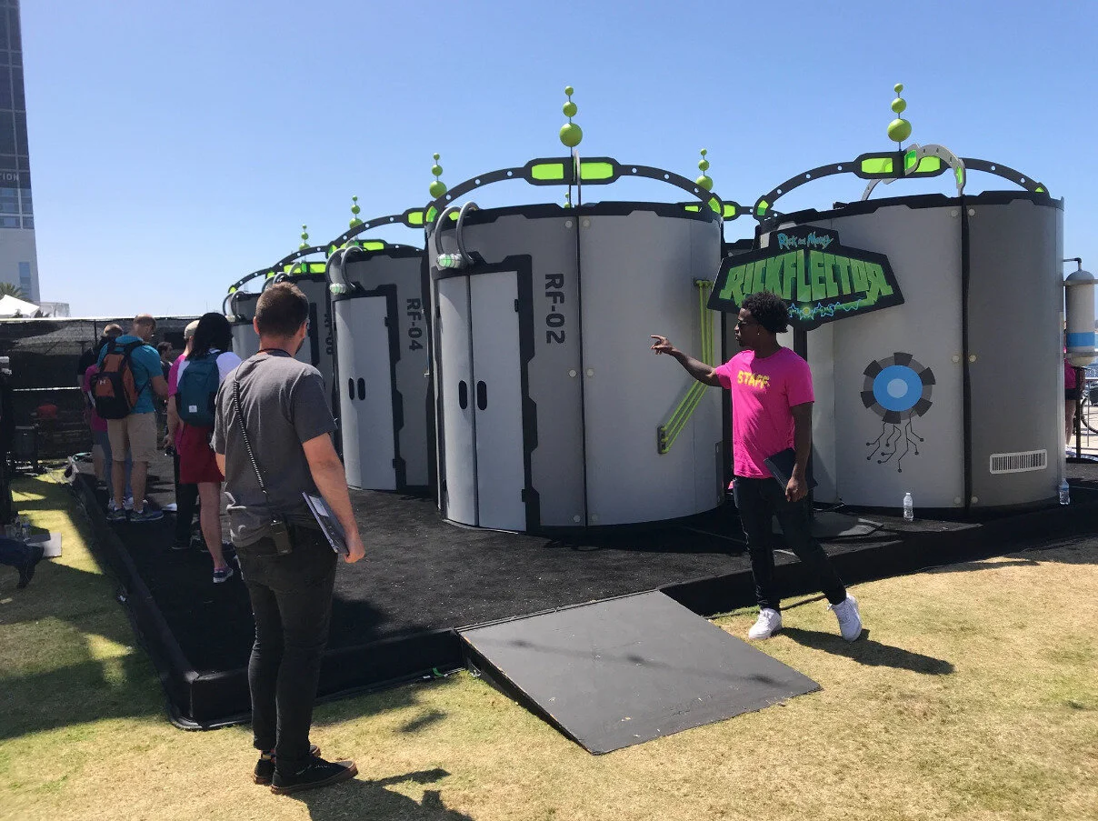 "Rickflecktor" Experiential Pods — Visionary Effects