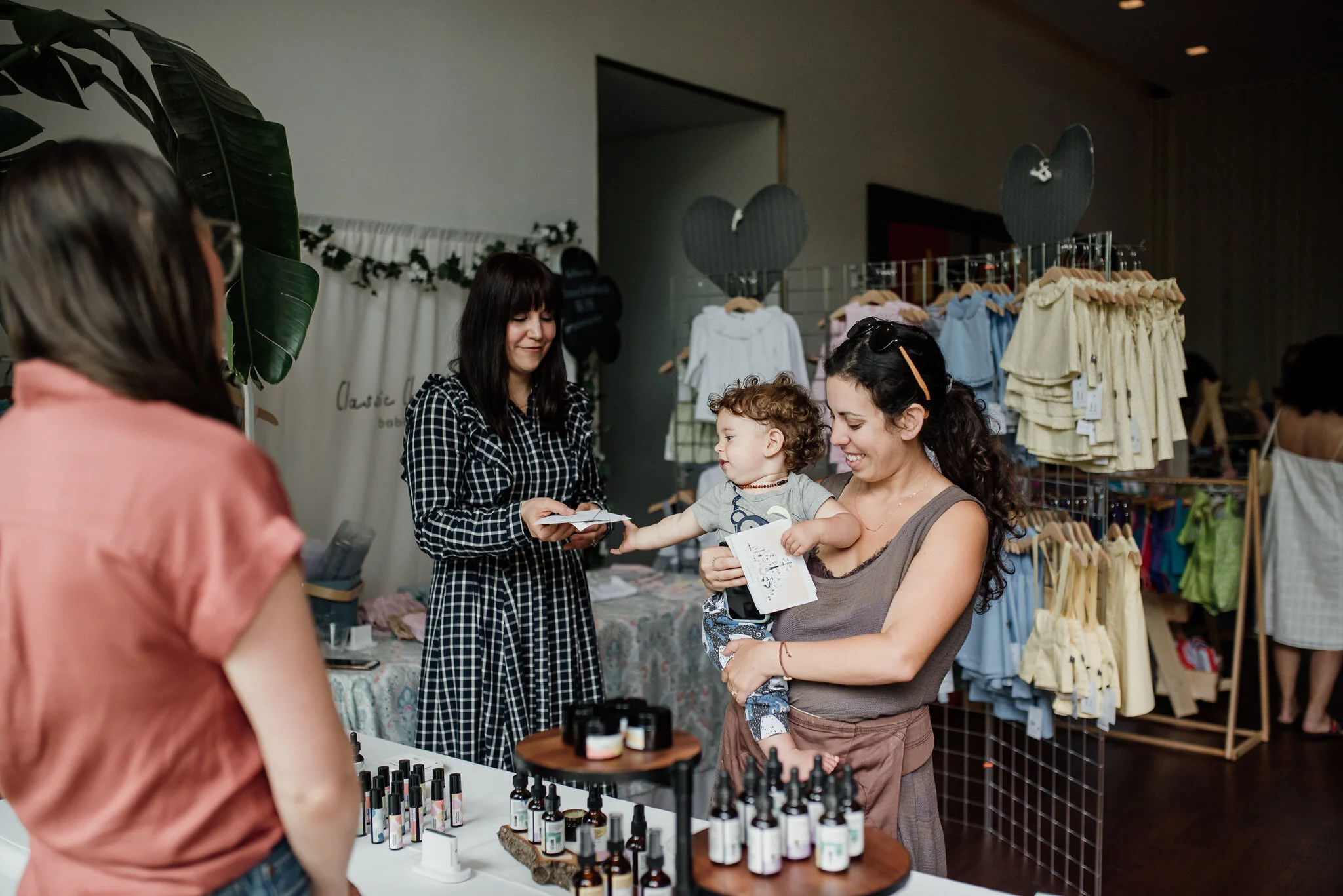 COMMERCIAL/BRANDING | Family & Newborn Photography | Portraits | Austin