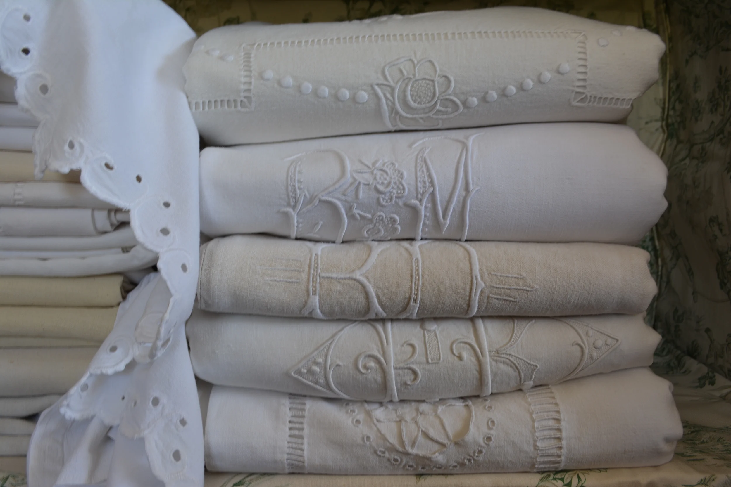 French Antiques Vintage French Decor French Linens Cafe au Lait Bowls ...