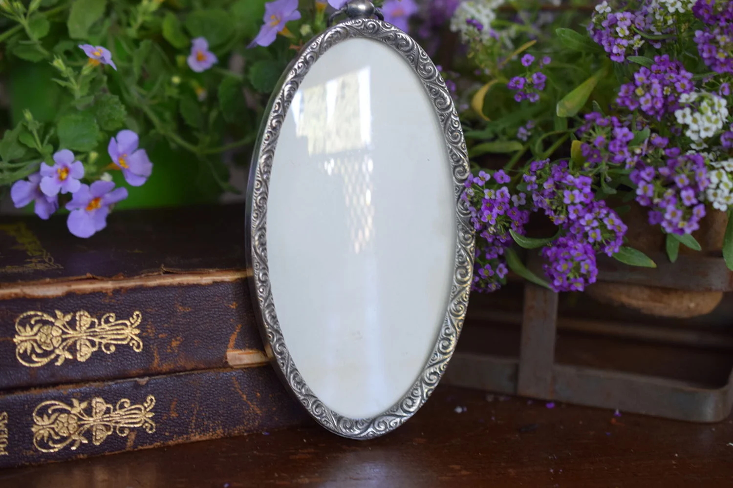 Silver Decorative Oval