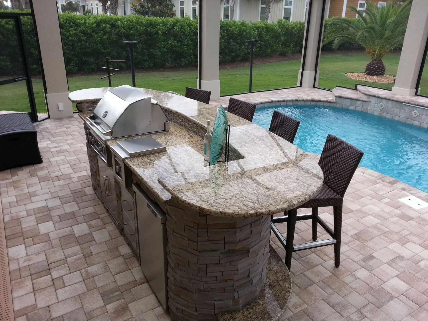 6 Beautiful Outdoor Bars - Premier Outdoor Living & Design Tampa FL