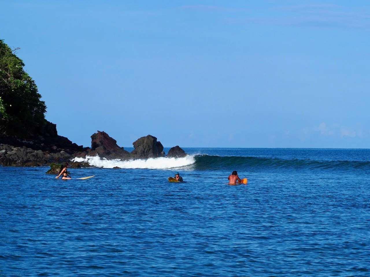 Types of Surfing Waves: A Coach's Guide to Reading What You're Riding ...