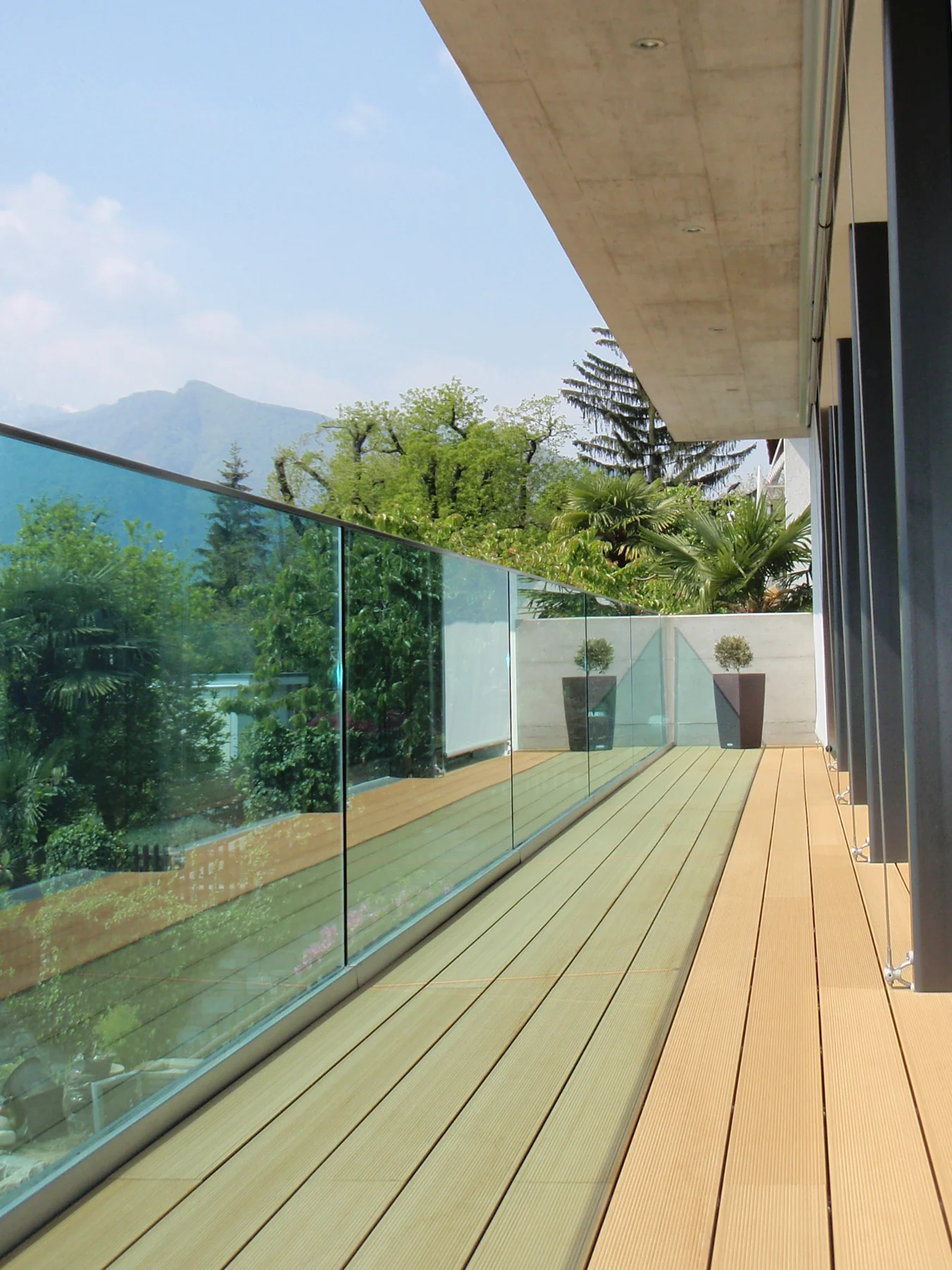 Terrazze in PVC — Pedrazzi Pavimenti SA