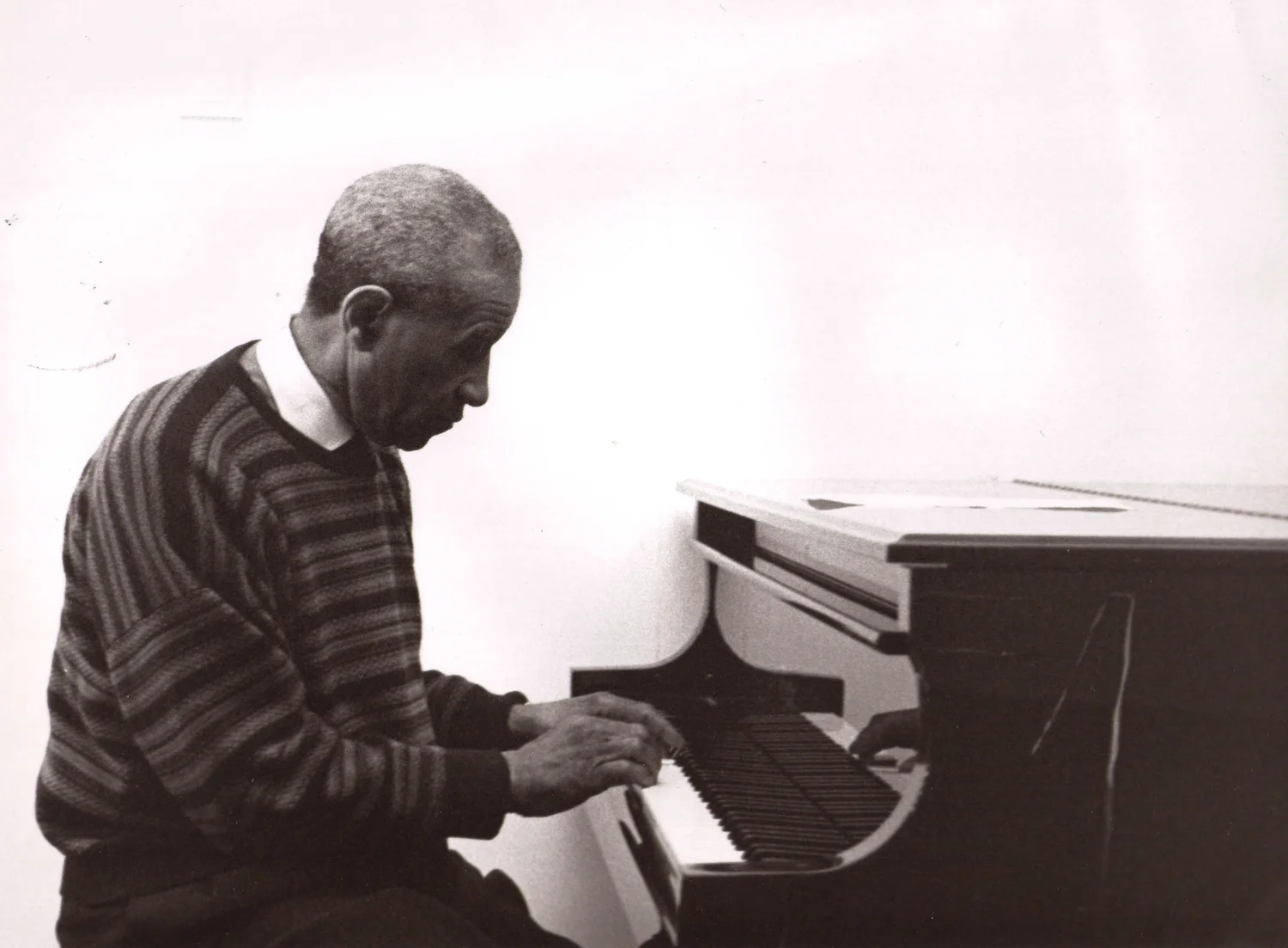 MAX ROACH