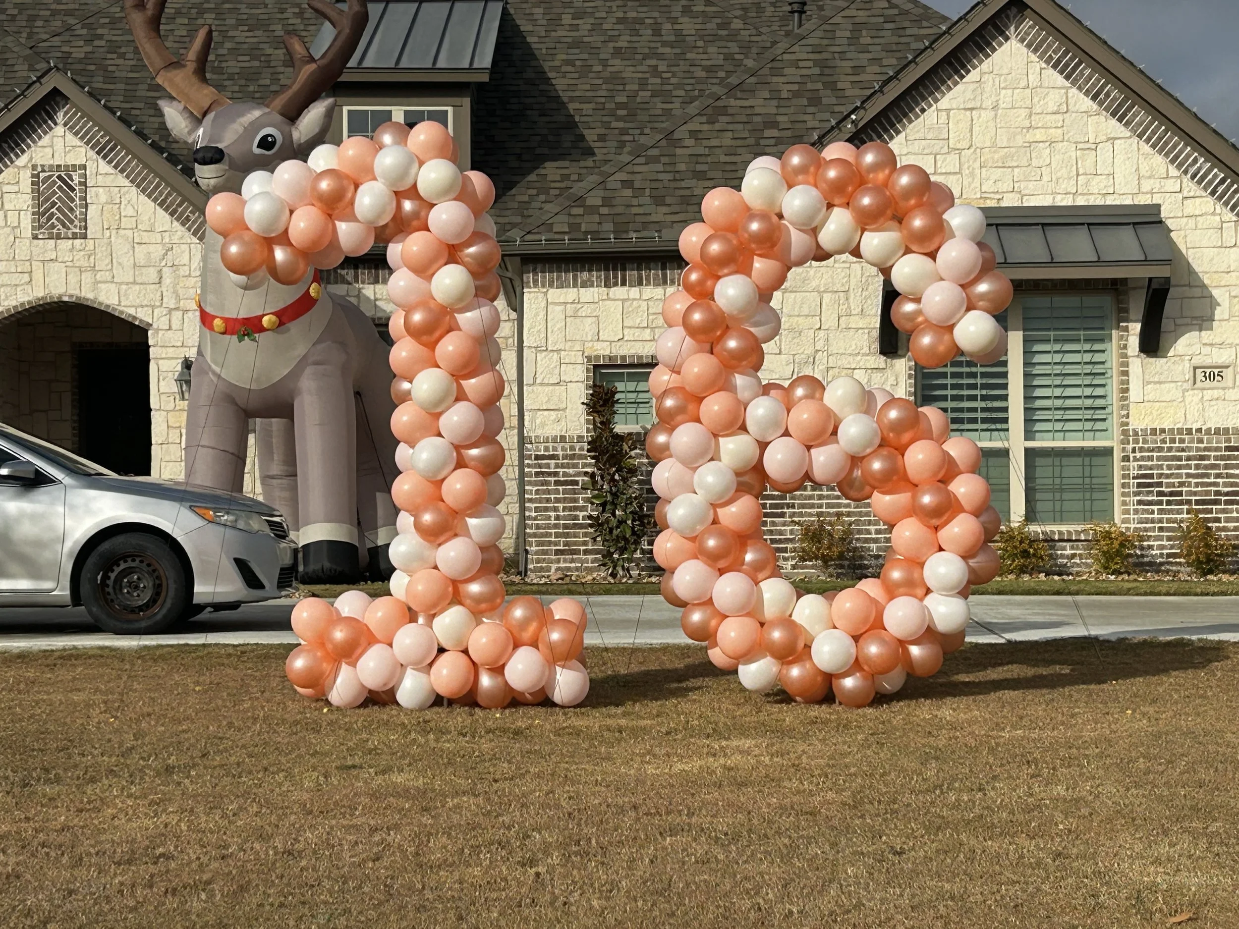 Smiles Balloon Co | Call Us Today 214-361-8973