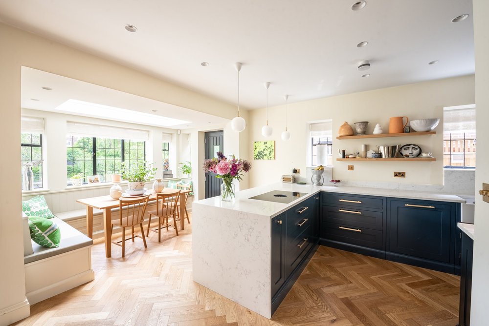 The Finchley Kitchen, Walk-in pantry and banquette seat — Herringbone House