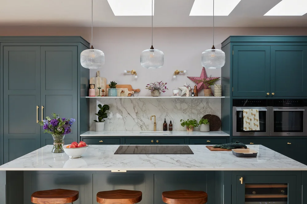 Fulham Kitchen, Bar, Larder and Book Shelf — Herringbone House