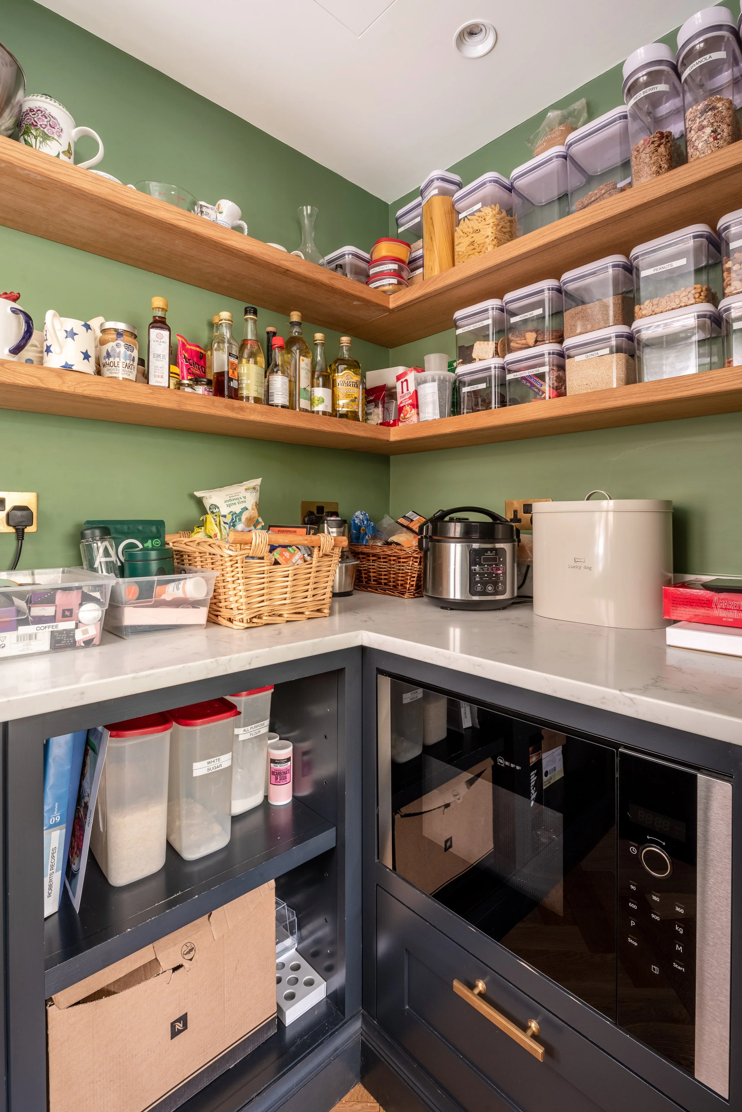 The Finchley Kitchen, Walk-in pantry and banquette seat — Herringbone House