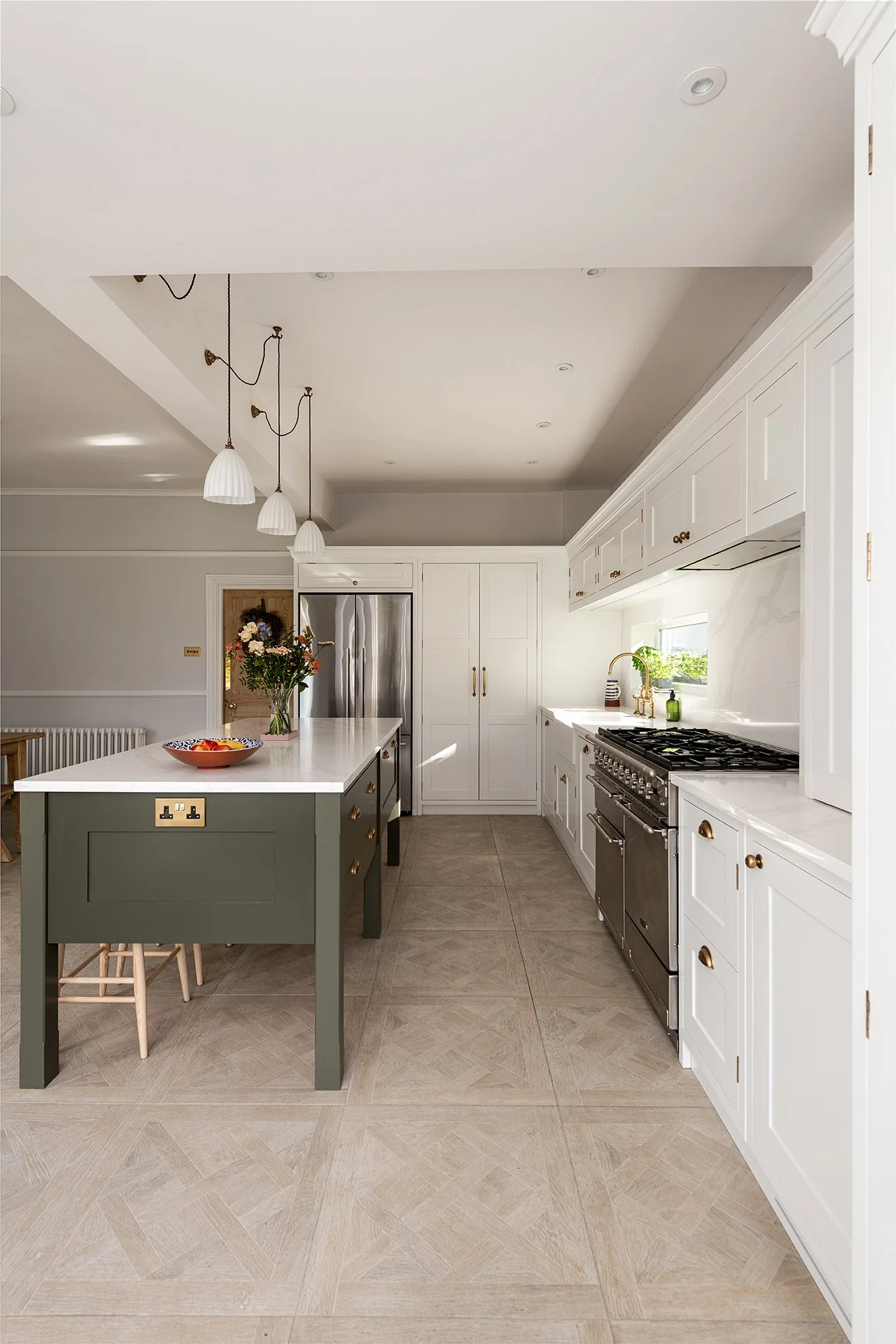 Leigh-on-Sea Kitchen — Herringbone House