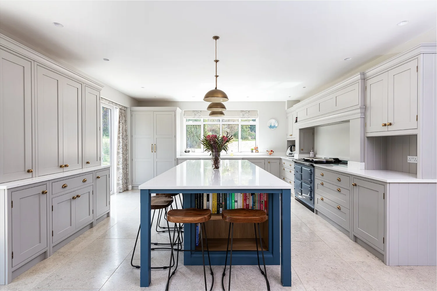 Haslemere Kitchen and Breakfast Bar — Herringbone House
