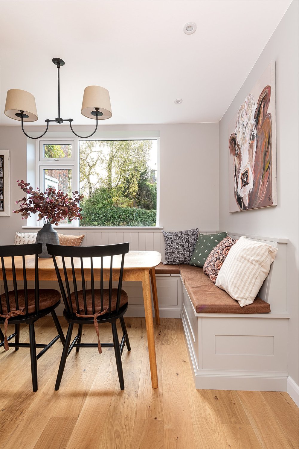 Chipstead Modern Kitchen, Bar, Banquette seat, Pantry & Utility ...