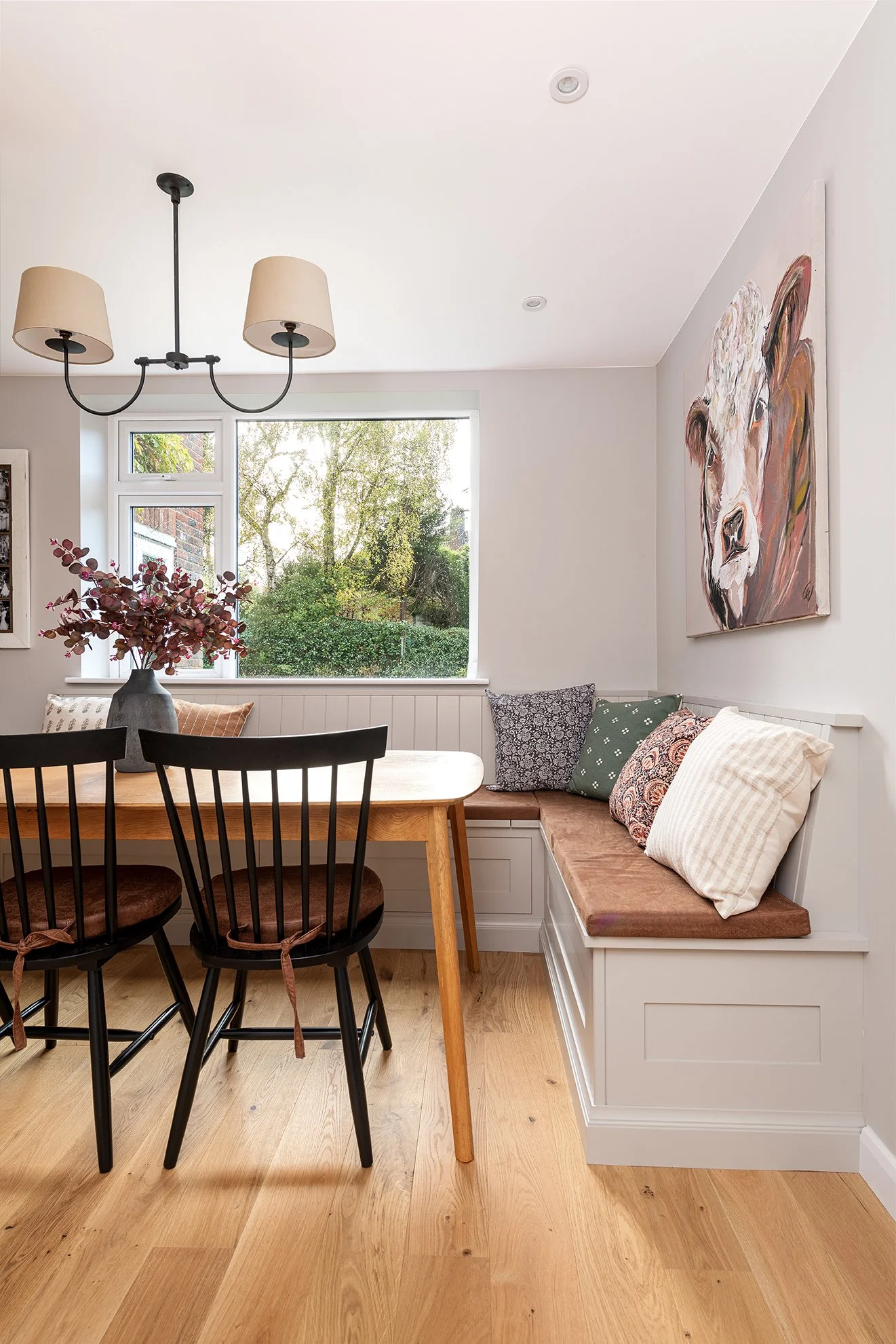 Chipstead Modern Kitchen, Bar, Banquette seat, Pantry & Utility ...