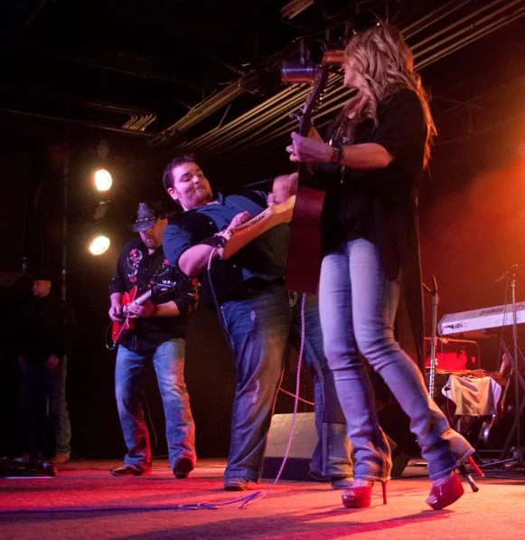 Photos — Sunny Sweeney