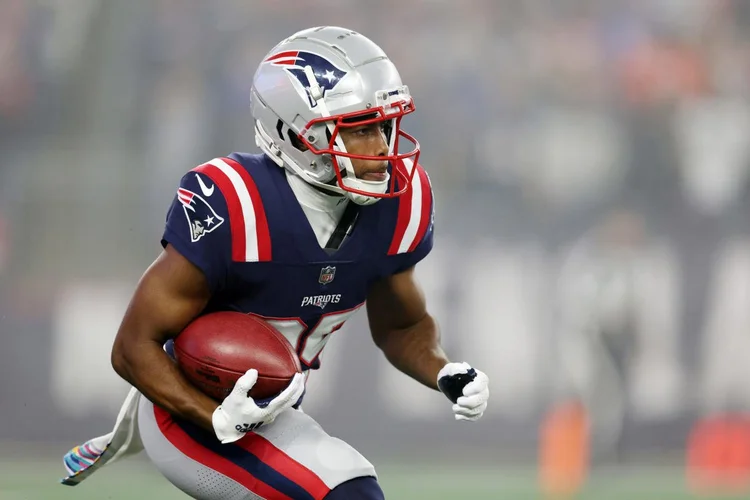 MARCUS JONES & ANFERNEE JENNINGS New England Patriots — Crave the Auto