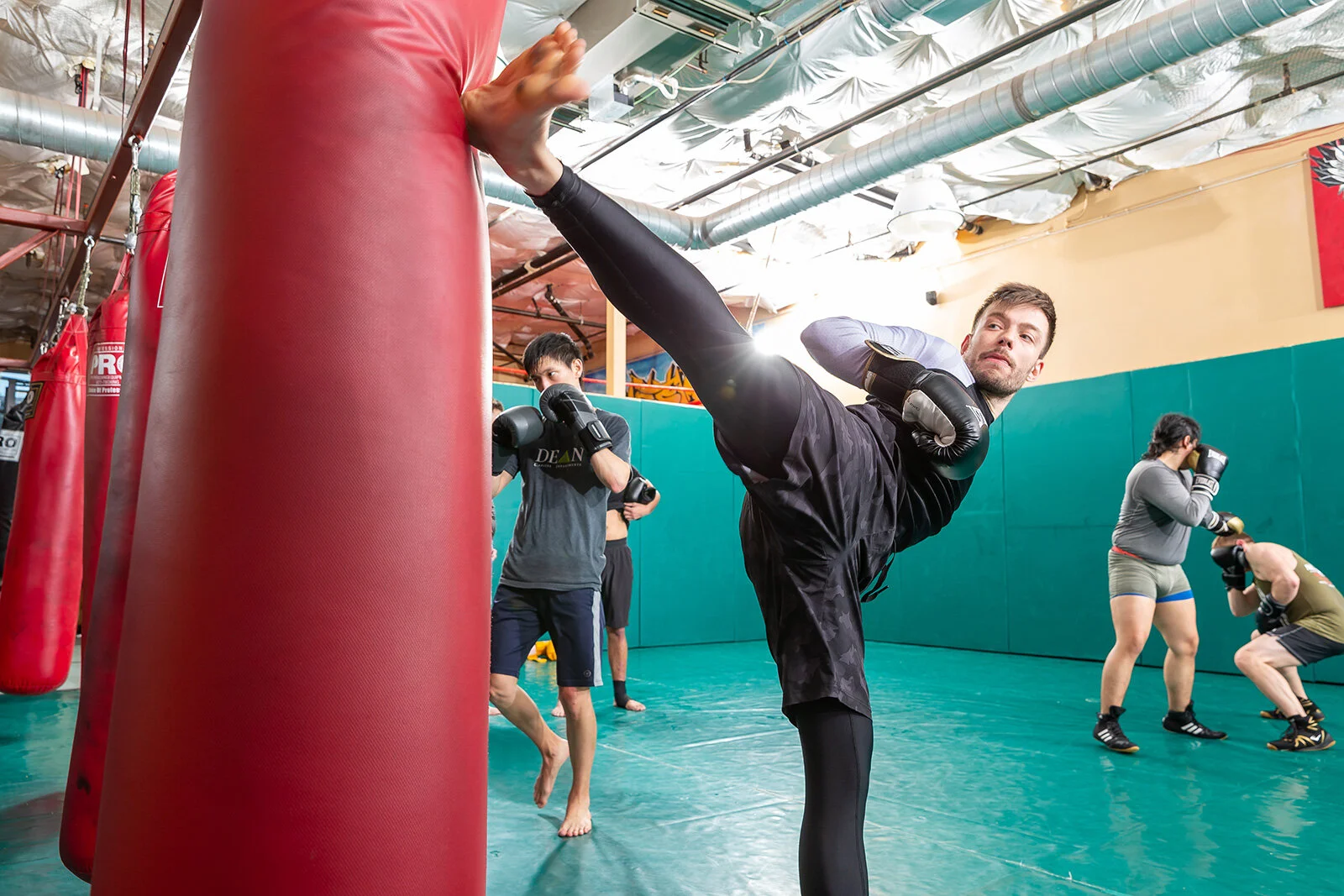 IVAN SALAVERRY MMA / TEAM IVAN