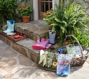 PARTY THEME: HOST A SPRING PLANTING PARTY AND BUILD A GARDEN! — Martie ...