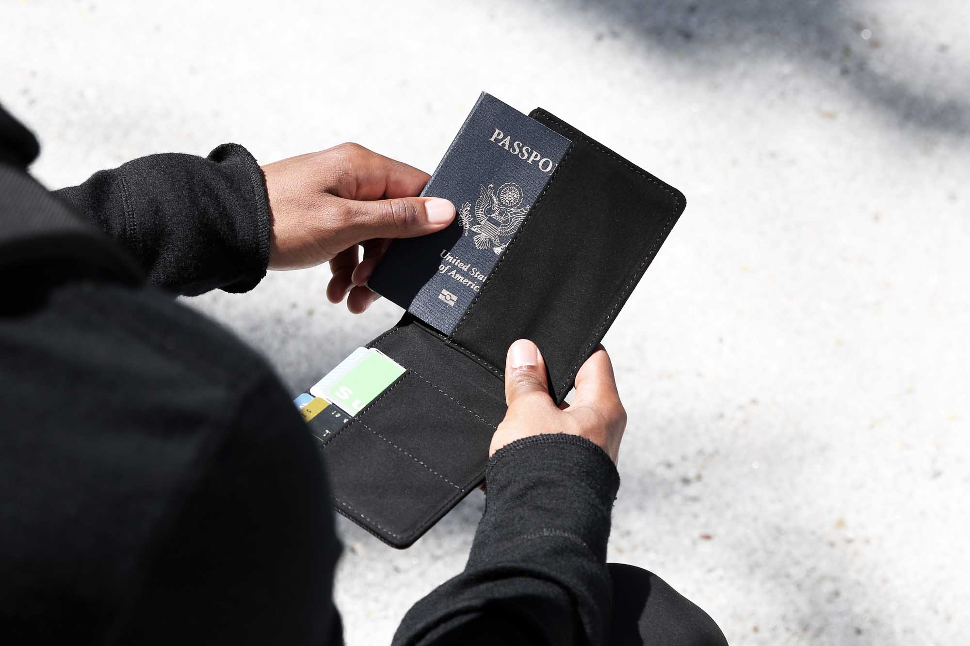 Travel Wallet - Black — Aer | Modern gym bags, travel backpacks and ...