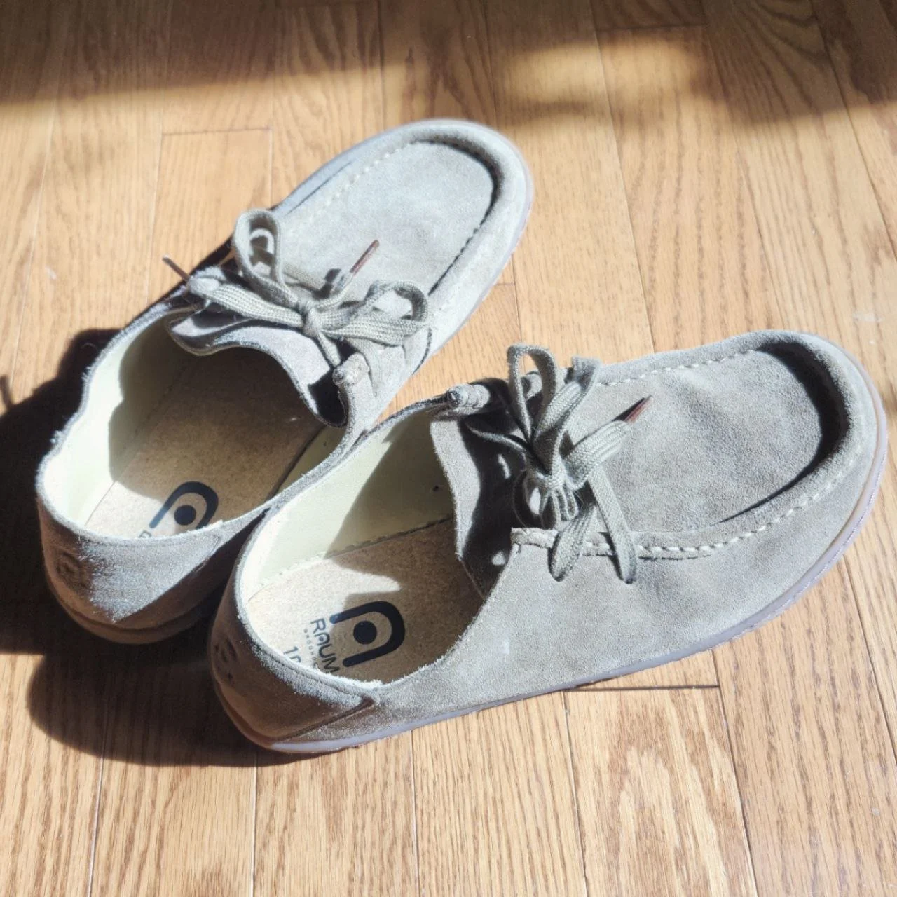 Raum Grounding / Earthing Shoes for Women and Men — Grounded.com