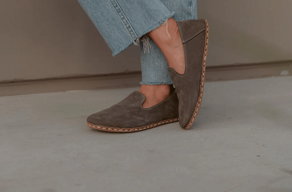 Raum Grounding / Earthing Shoes for Women and Men — Grounded.com