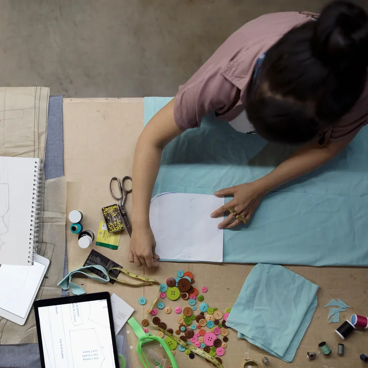 Vancouver Woodworking, Laser Cutting, CNC, Ceramics, Paint Pouring ...