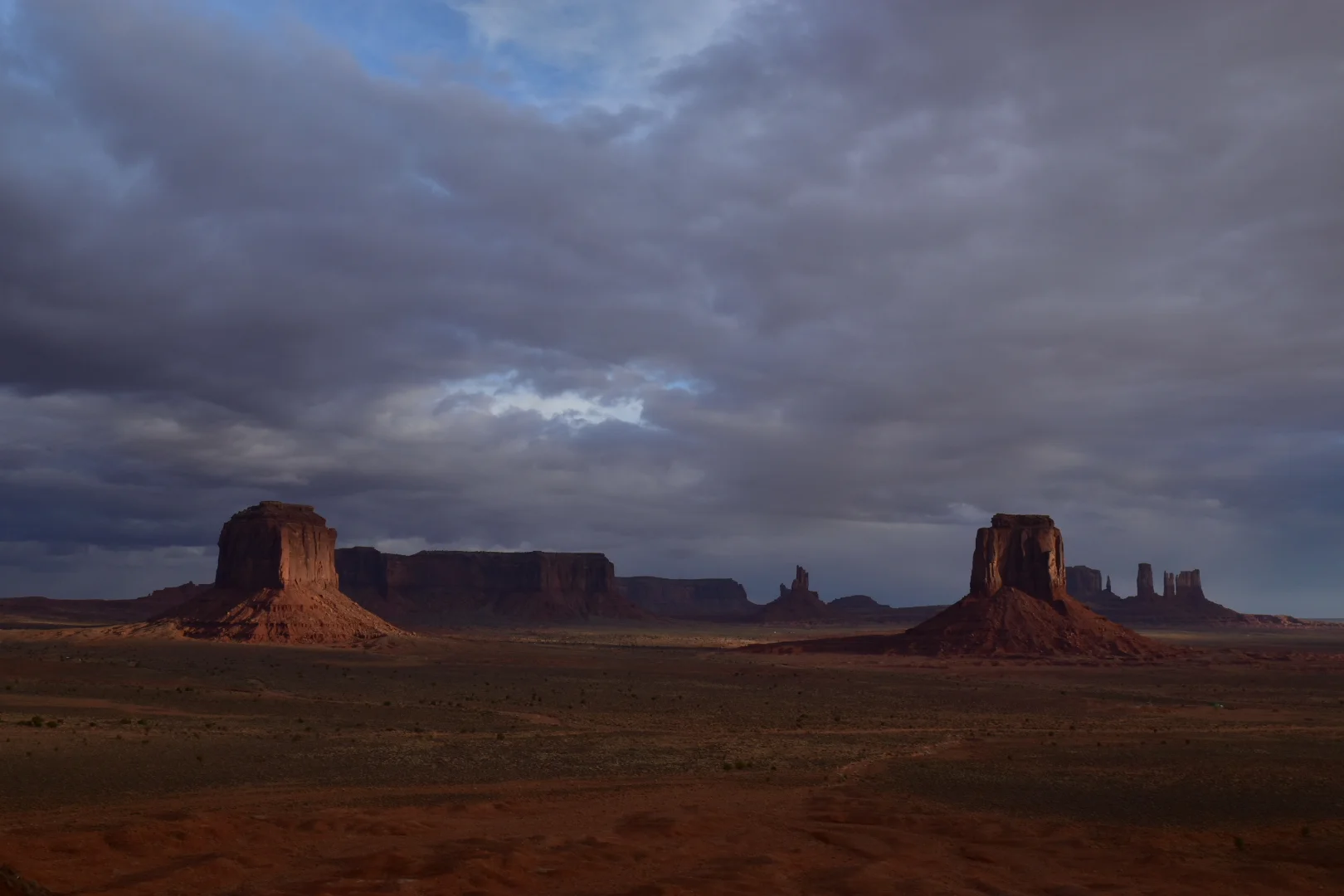 Monument Valley Tours — Dineh Bekeyah Tours