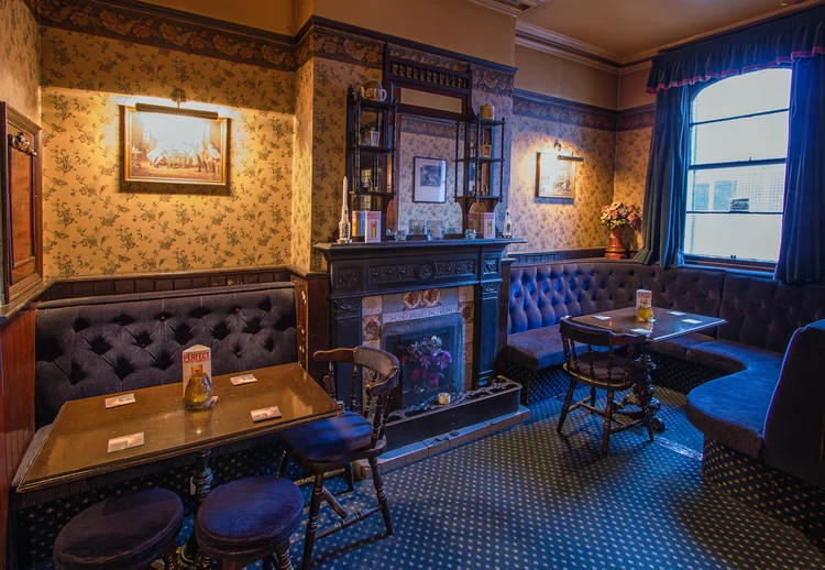 The Old Pubs of Lisburn — Hibernia Landscapes