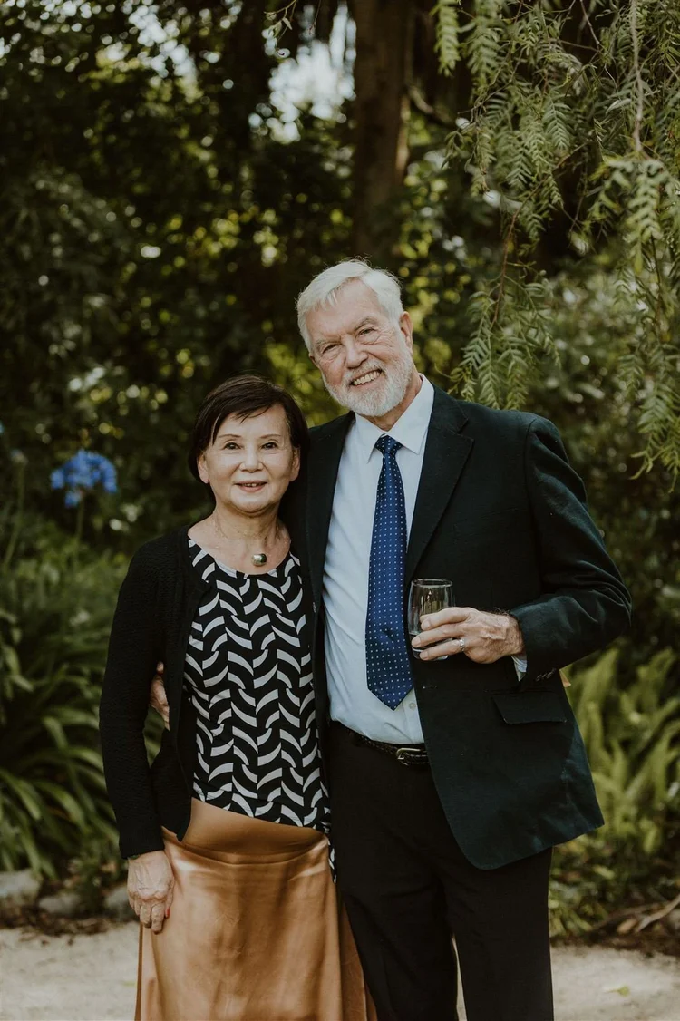 Candid wedding photos and portraits of guests - Why I use a second ...