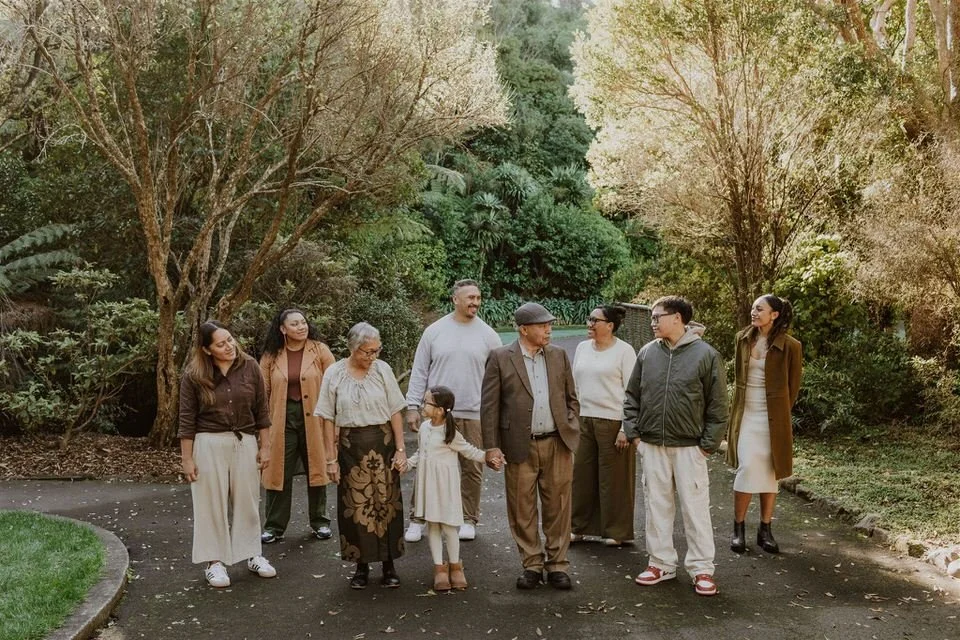 Extended family photos with Grandparents, Parents, Siblings and ...
