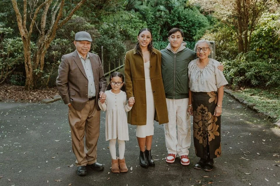 Extended family photos with Grandparents, Parents, Siblings and ...