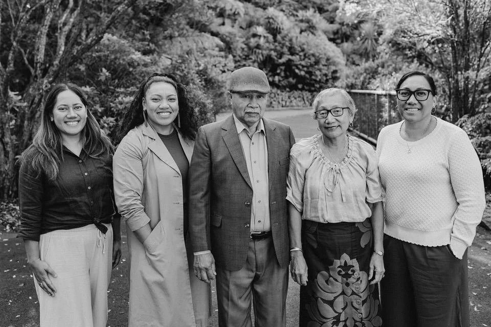Extended family photos with Grandparents, Parents, Siblings and ...
