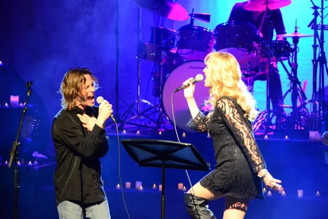 Rumours and Dreams - A Fleetwood Mac Tribute — Pamela McNeill