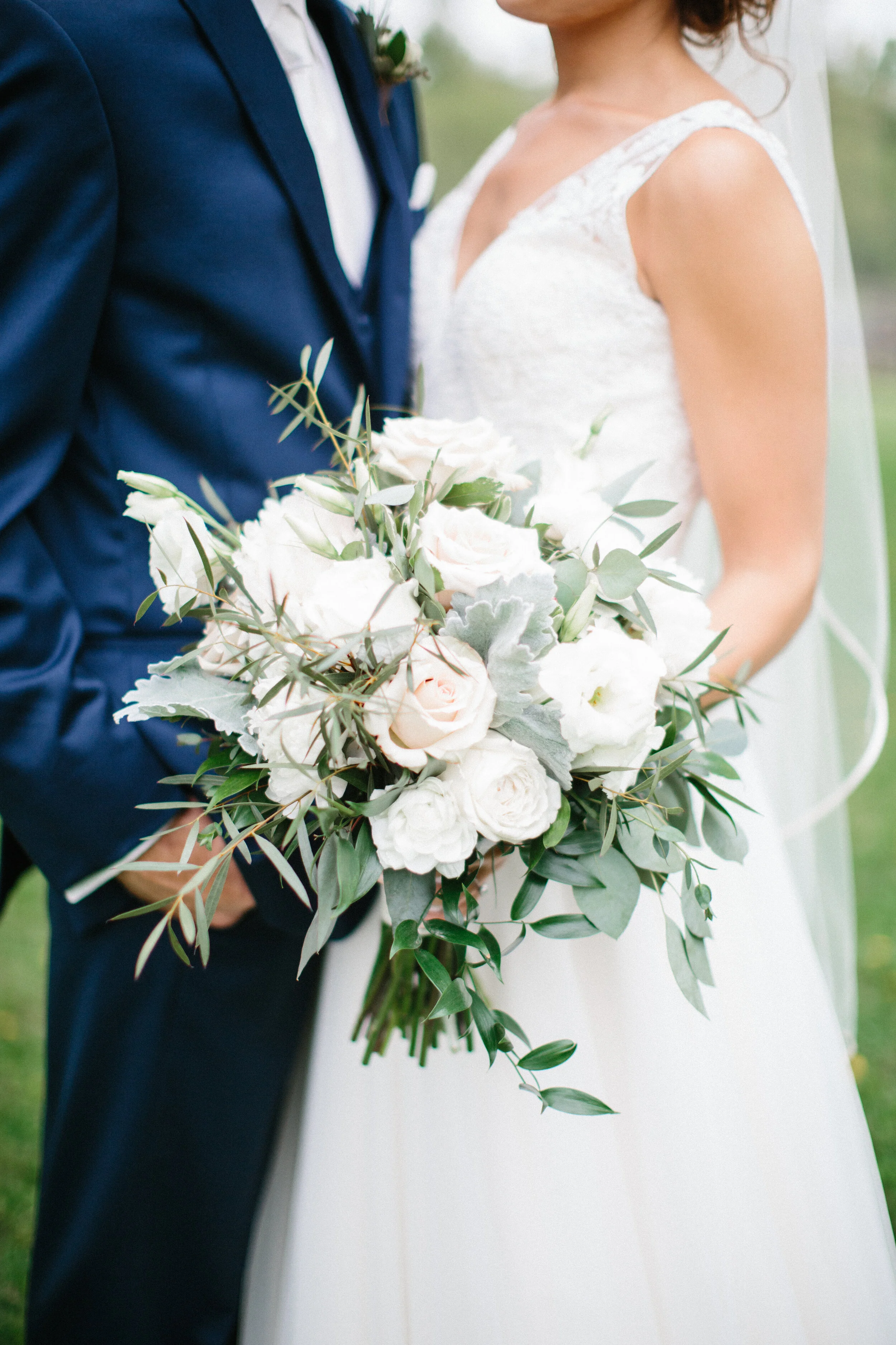 Wisconsin Wedding Florists — Dani Stephenson Wisconsin Wedding Photographer