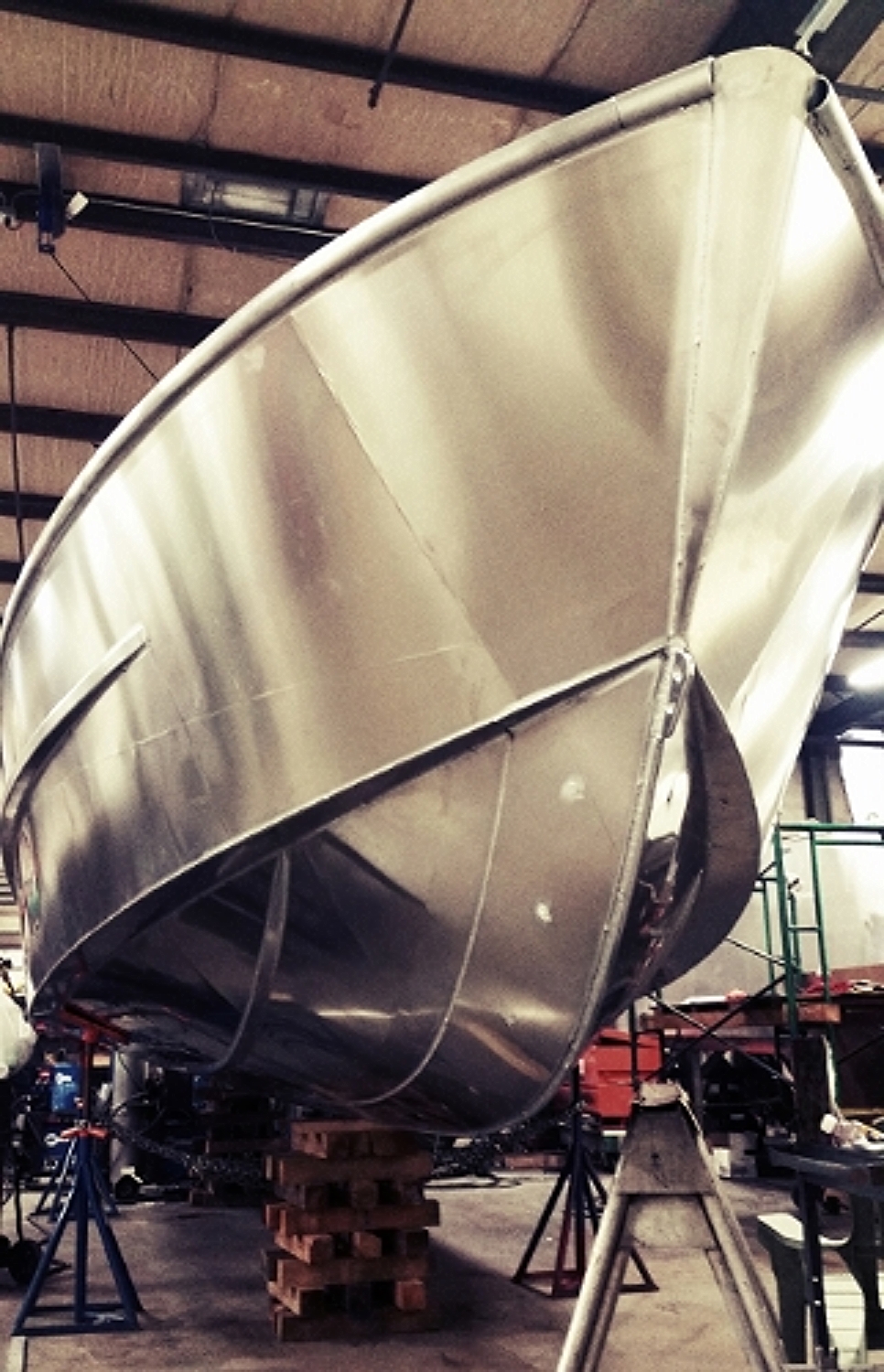 28' RECREATIONAL POWER BOAT — Coastwise Marine Design Inc.