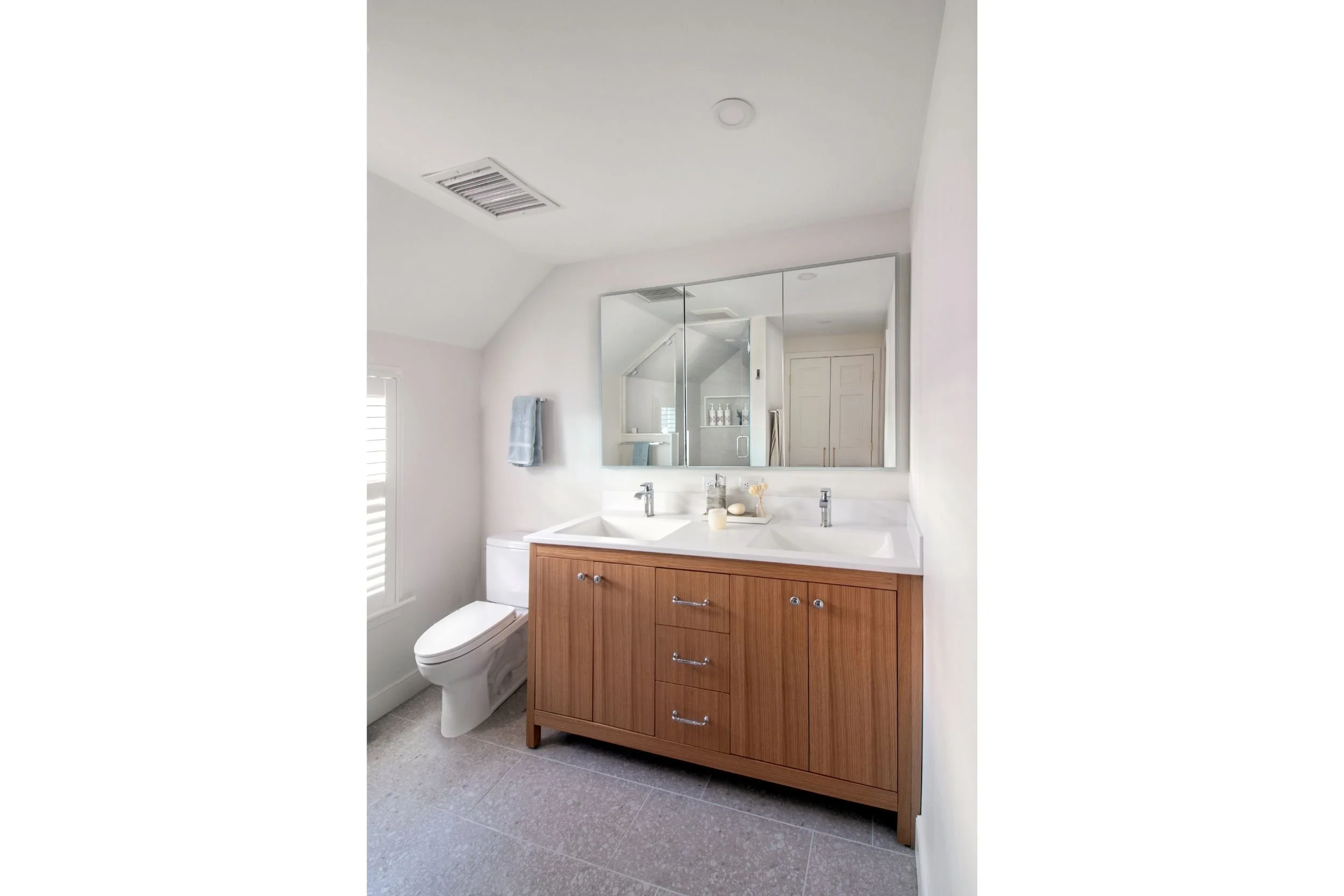 Primary Bath — KitchenVisions