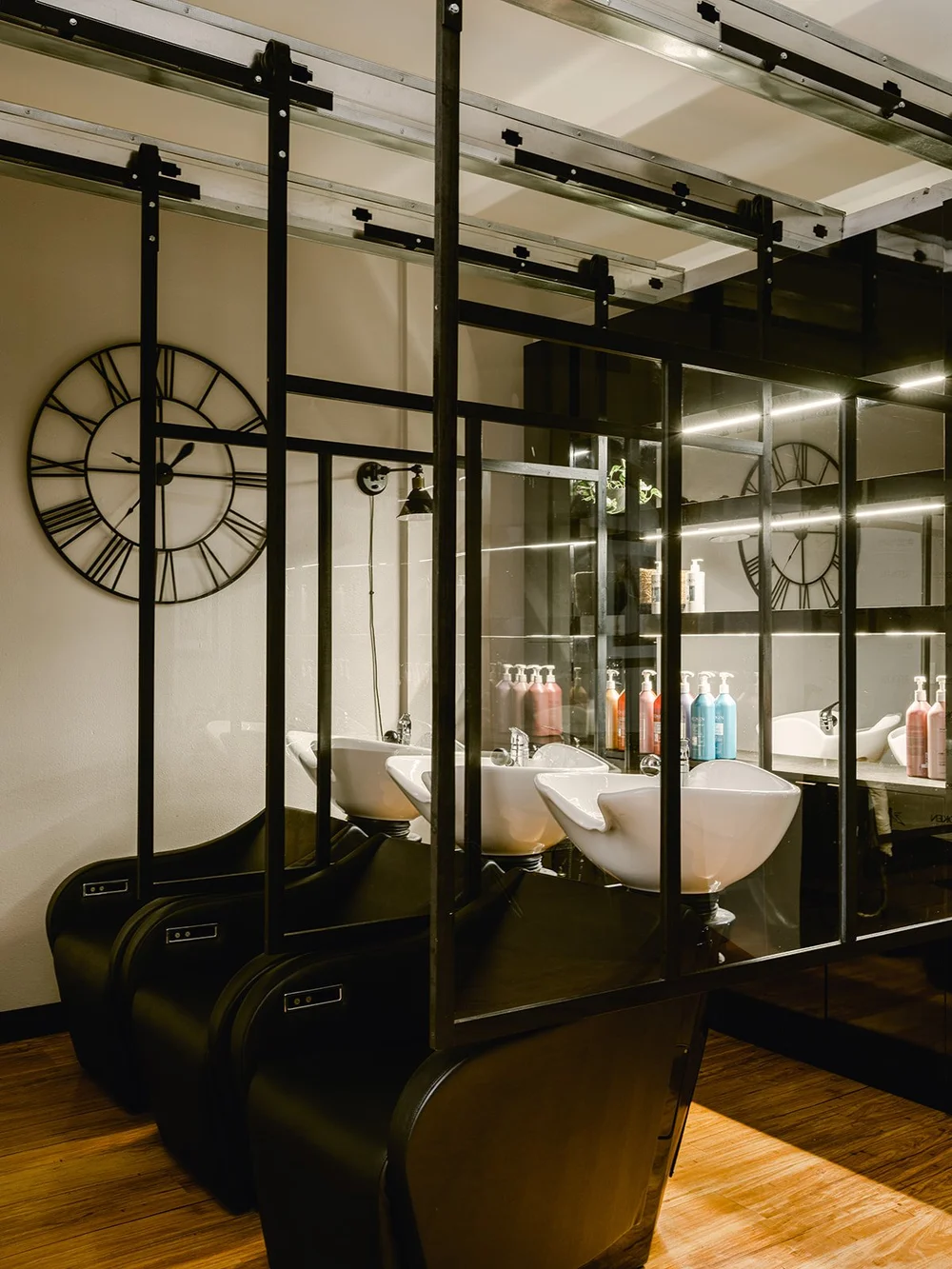 Services — Zuberenz Salon & Spa
