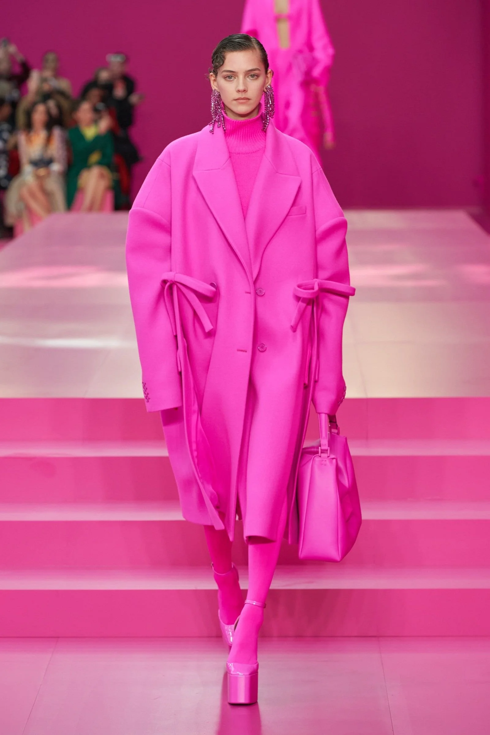 Valentino PINK PP COLLECTION — Birdy & Me - Illustrations by Kelly Smith