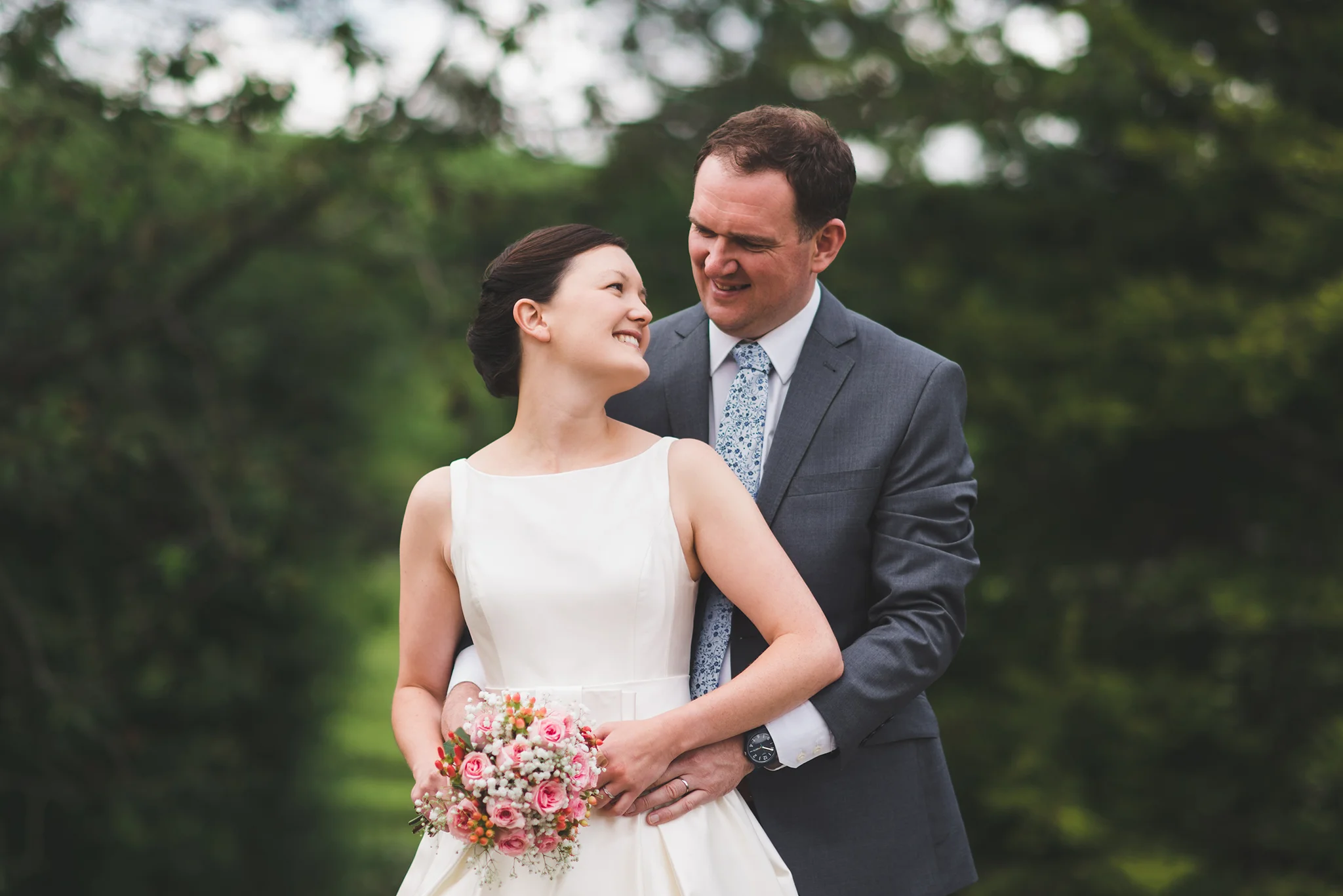 Top 10 Wedding photographs that every bride and groom should have!