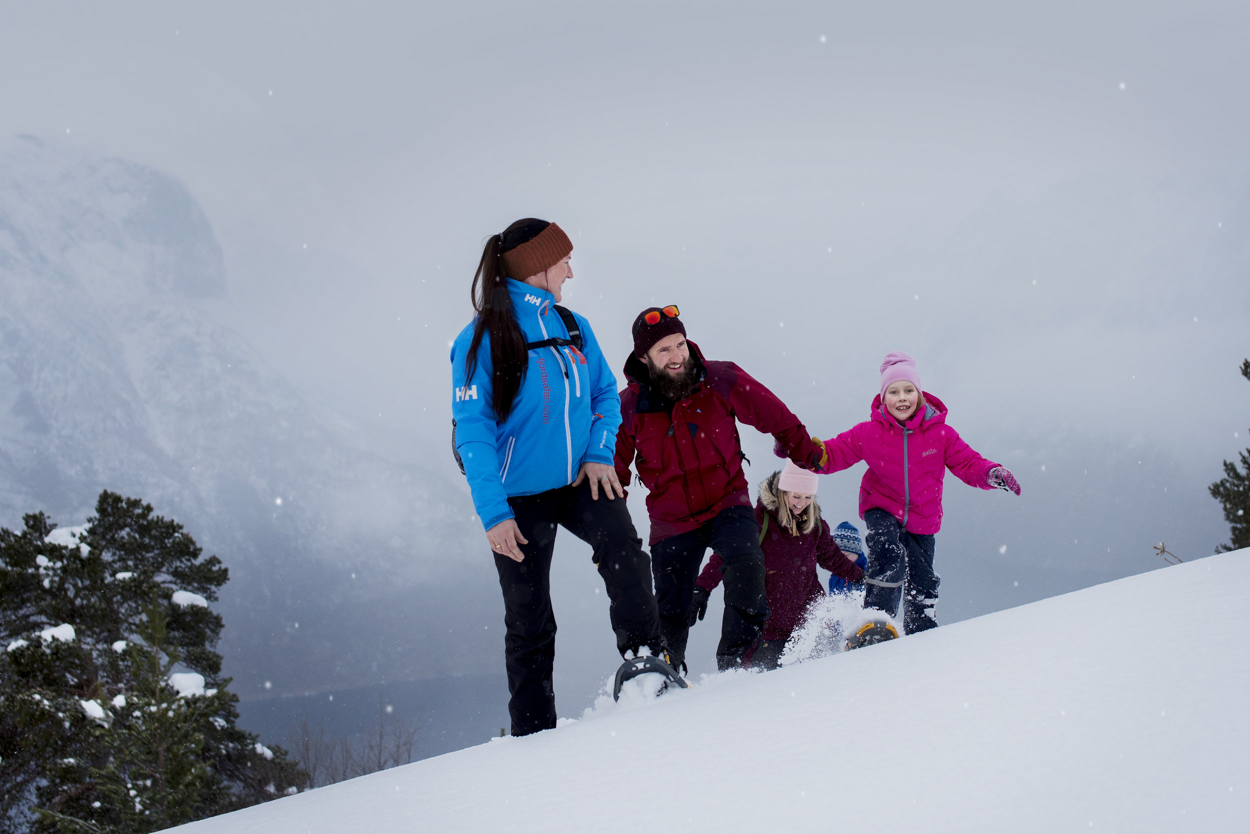 Snowshoe Hike — Fjordsafari
