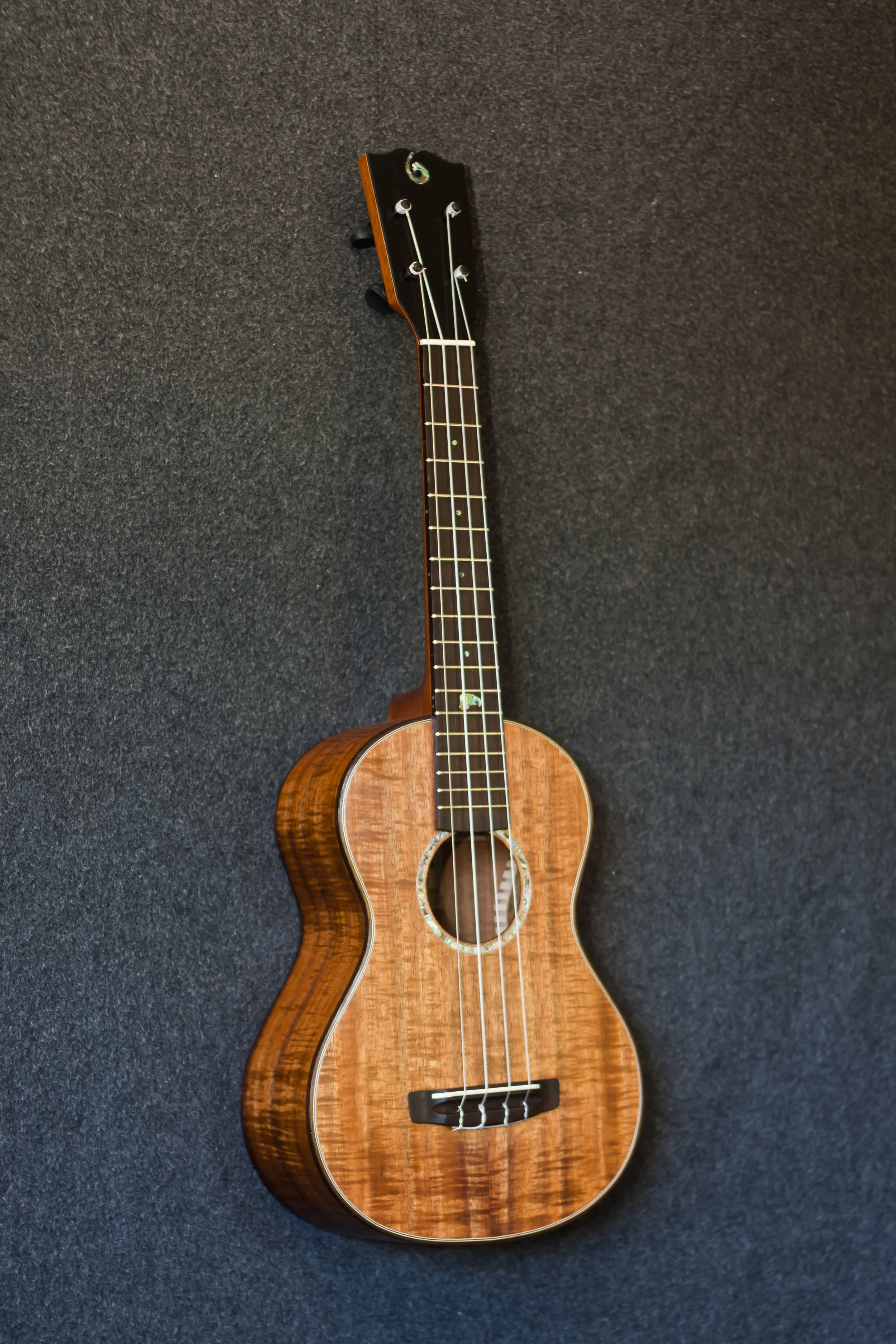 Gallery — Oceana Ukuleles