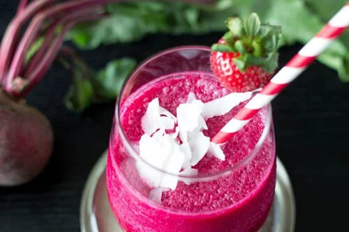 10+ Unbelievably Yummy Beet Smoothies That Don't Taste Like Dirt ...