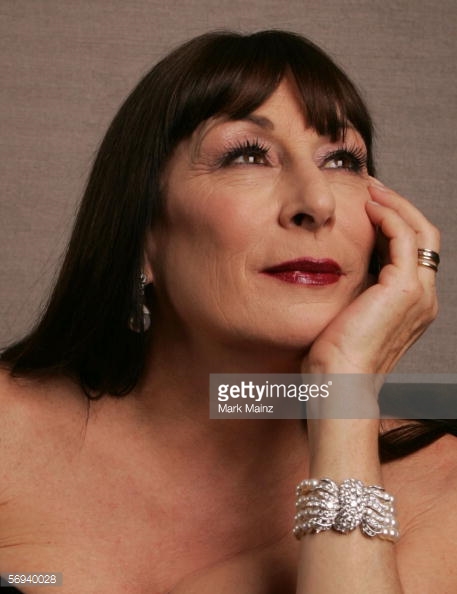 Earrings, Face Shape, and Eye Colors — Signature/STYLE