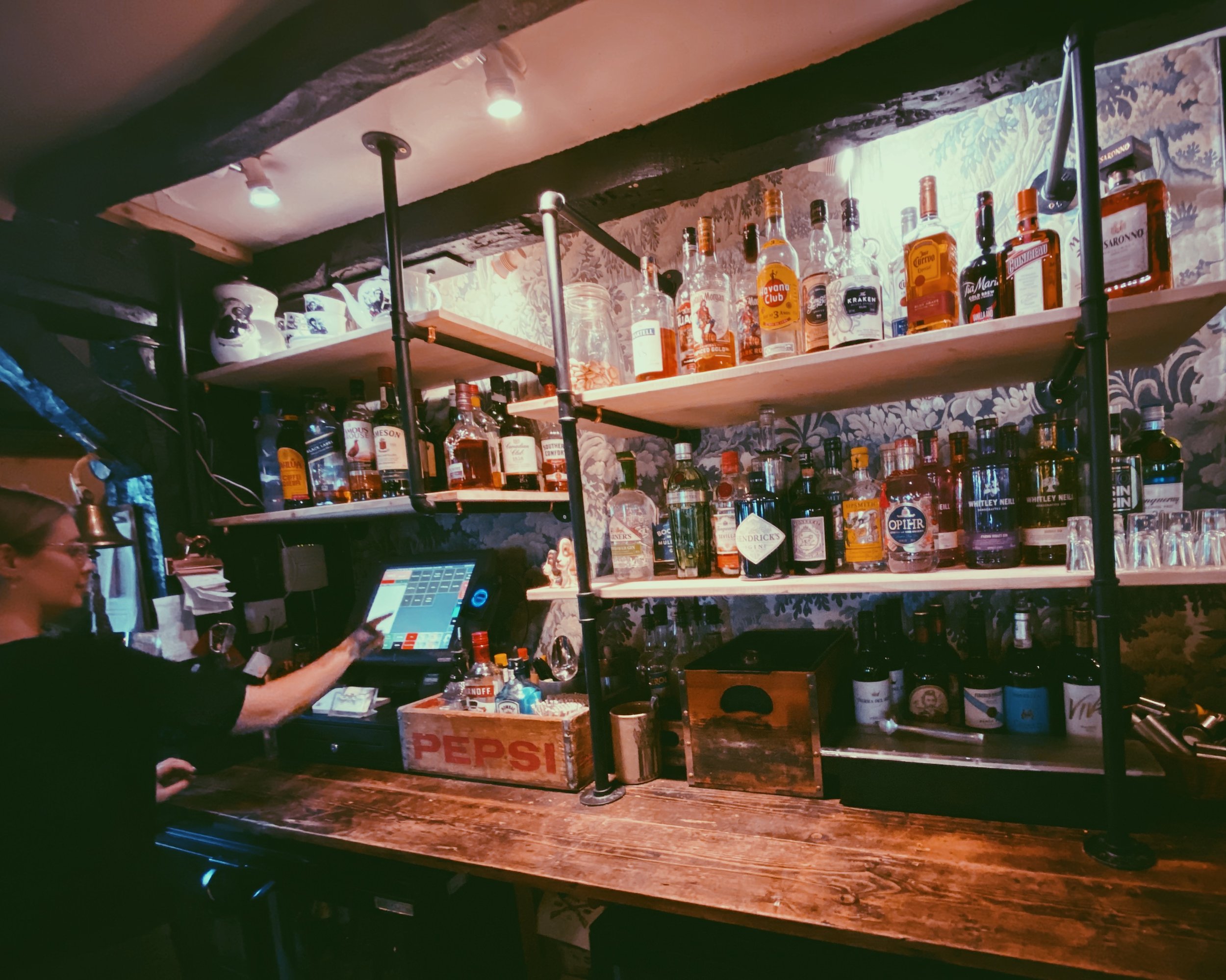 Reservations — The Gun Inn