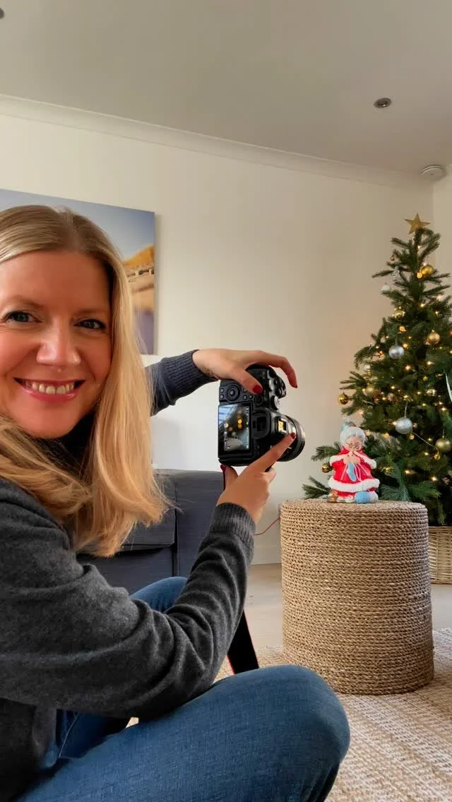 How to Shoot in Manual Mode (+ a manual camera settings cheat sheet!)