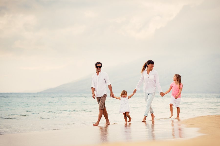 8 Family Photo Poses To Try Today!