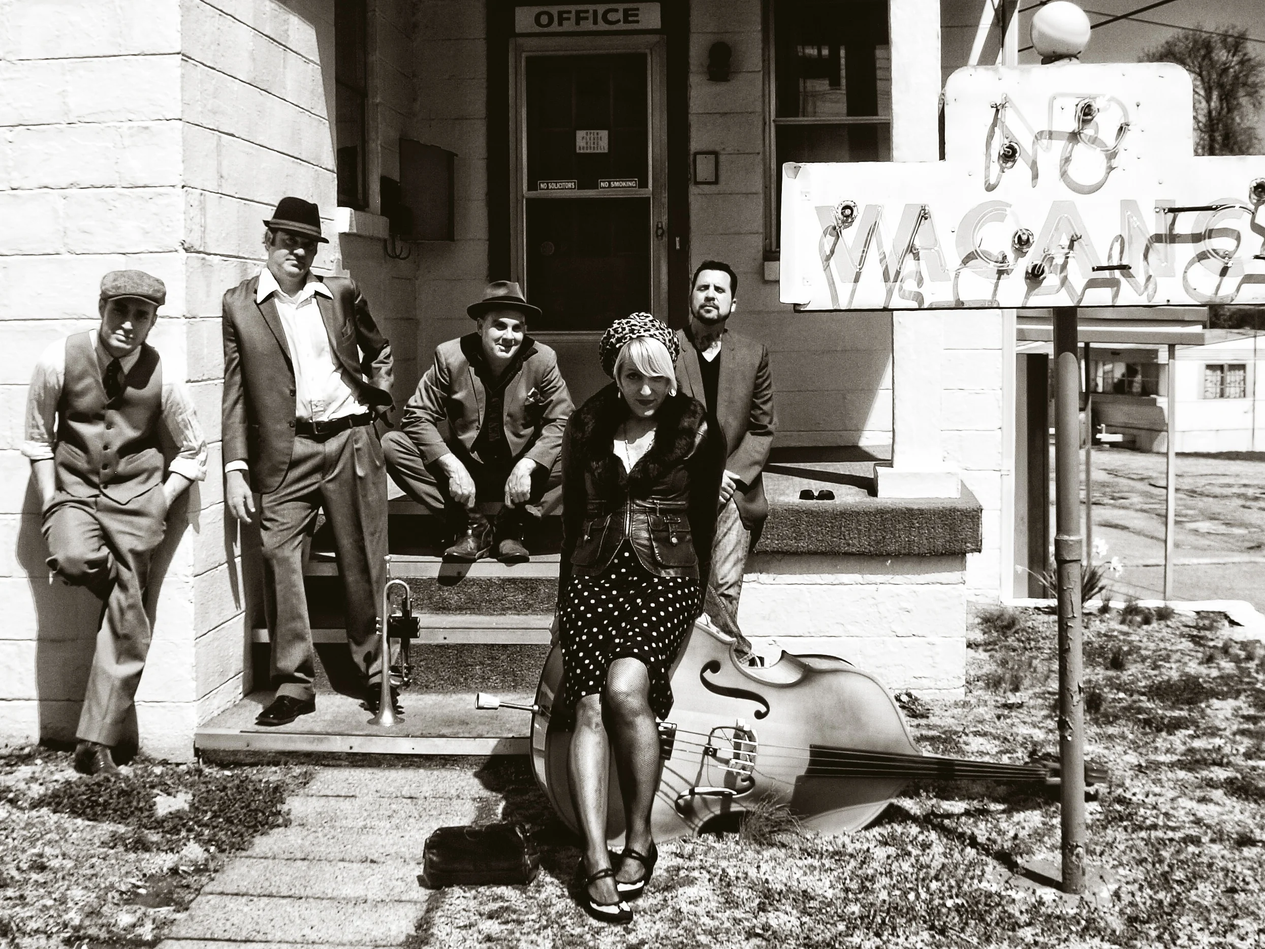 Photos — The Willies