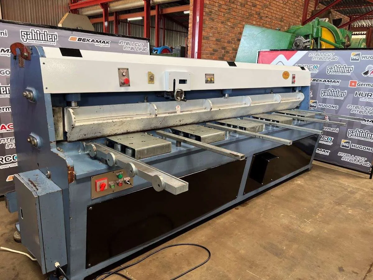 Used hydraulic guillotines for sale — Machine Tools Online